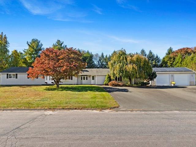 27 Margaret Dr, East Windsor, CT 06016