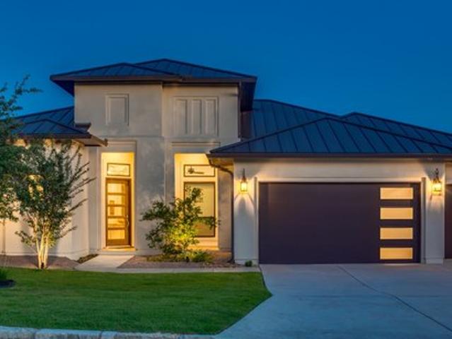 27 Mariposa Pkwy E, Boerne, TX 78006