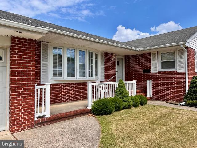 27 Meadow Road