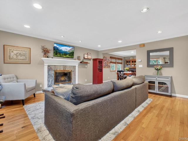 27 Meadow Road