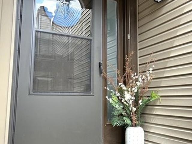 27 Mineola Rd Unit 27, Fox Lake, IL 60020