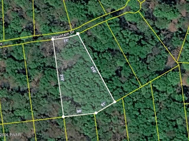 27 Mountain Dr, Newfoundland, PA 18445