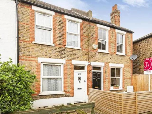 27 Mullins Path, London, SW14 8EZ, United Kingdom | 2 bed house for rent #112491270 | Rentberry