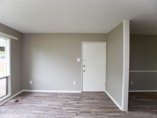 27 N Meadowcliff Drive