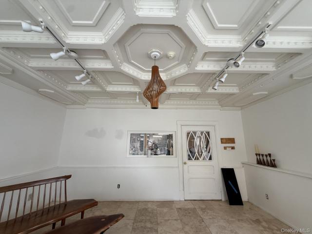 27 N Franklin Street