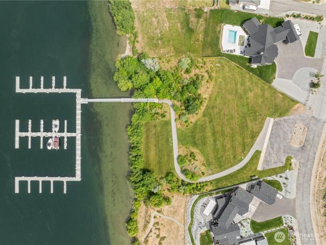 27 N Shore Drive