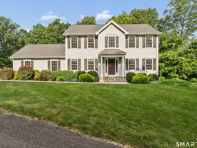 27 Nashville Rd Ext, Bethel, CT 06801