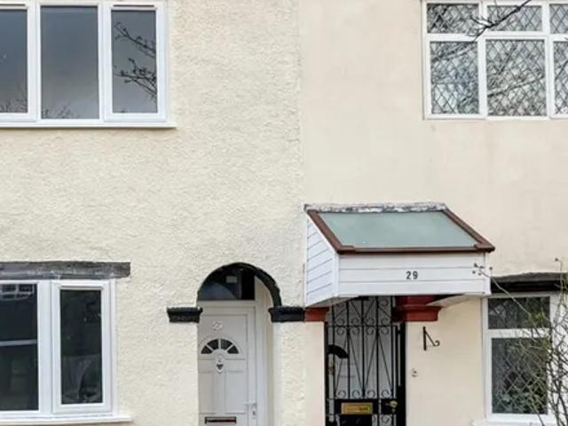 27 New Barn Street, London, E13 8JZ, United Kingdom | 3 bed house for rent #167640824 | Rentberry