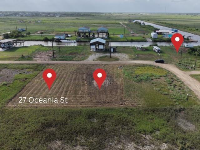 27 Oceania St, Sargent, TX 77414