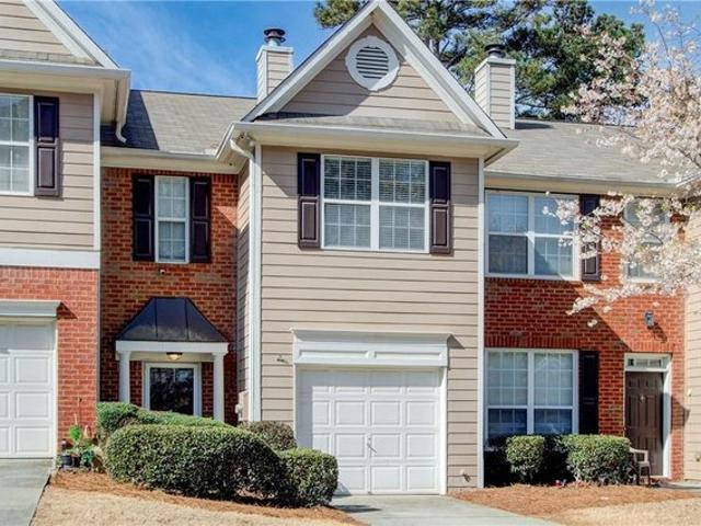 27 Oak Green Dr, Lawrenceville, GA 30044