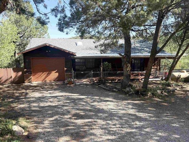 27 Old Railroad Dr, High Rolls Mountain Park, NM 88325
