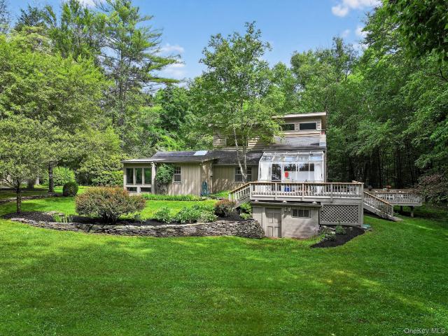 27 Old Wagon Road