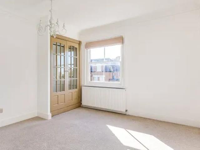 27 Onslow Road, London, TW10 6QH, United Kingdom | 2 bed apartment for rent #167673768 | Rentberry