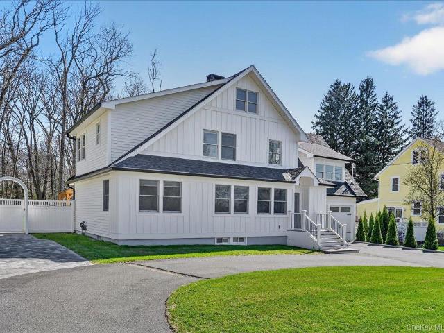 27 Pacific Avenue