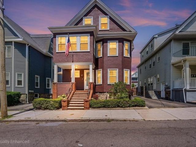 27 Peirce Ave, Everett, MA 02149