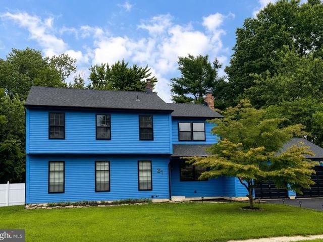 27 Pheasant Dr, Sicklerville, NJ 08081
