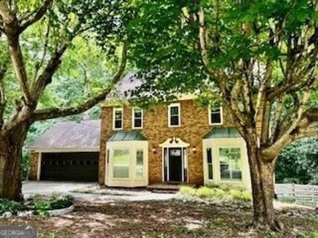 27 Planters Dr SW, Lilburn, GA 30047