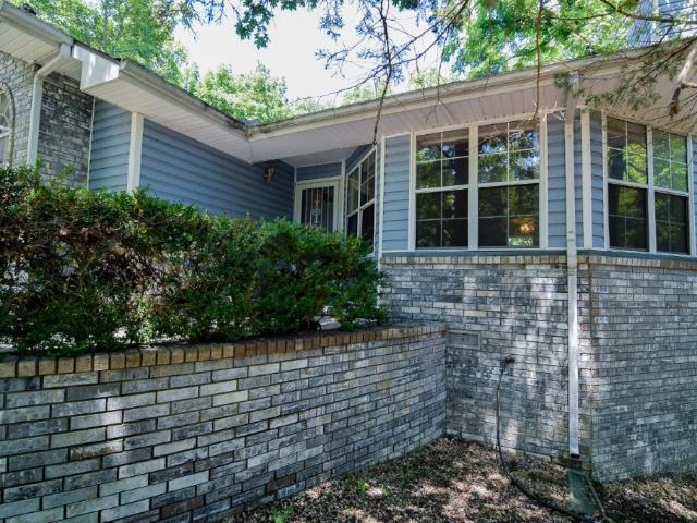 27 Quantock Hills Drive