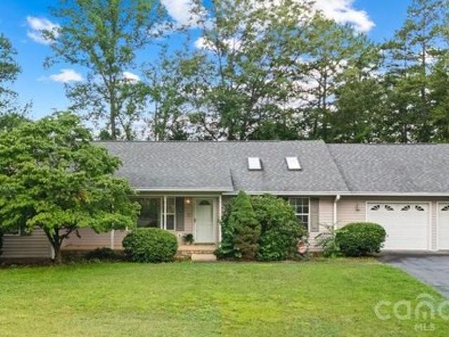 27 Red Maple Dr, Weaverville, NC 28787