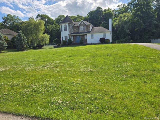 27 Red Schoolhouse Road