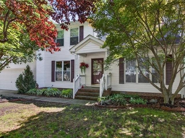 27 Reflection Ln, Hampton, VA 23666