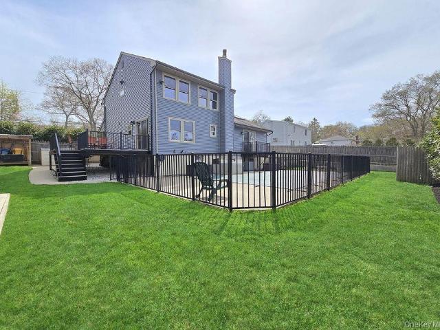 27 Ridgewood Avenue