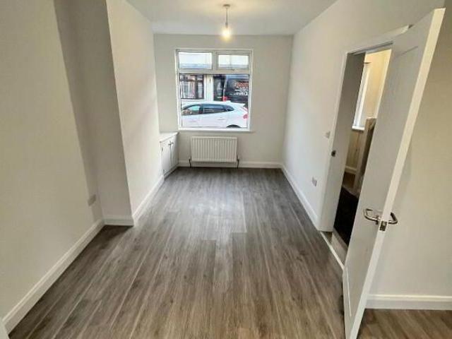 27 Rockview Street, Belfast, BT12 6JQ