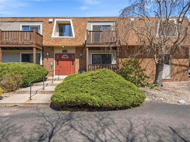 27 School St Unit 1N, Westerly, RI 02891