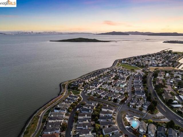 27 Seabreeze Dr, Richmond, CA 94804