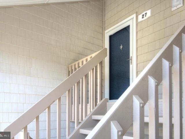 27 Seaside Road