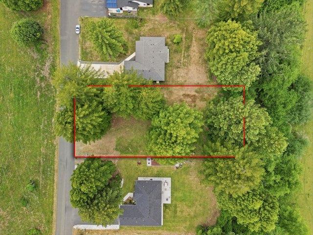 27 Skookum Ln, Crescent City, CA 95531