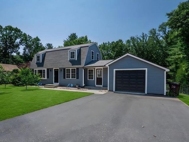 27 Sherwood Ave, Westfield, MA 01085