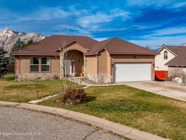 27 Snowberry Pl, Parachute, CO 81635