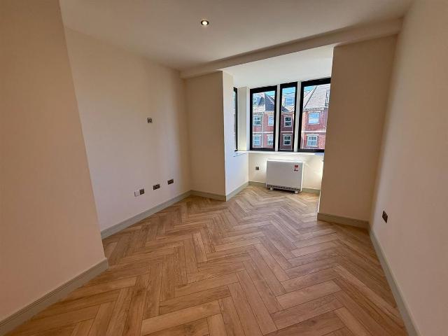27 Spitfire House, 141 Davigdor Road BN3, 1 bed flat to rent, £1,450 pcm | PrimeLocation