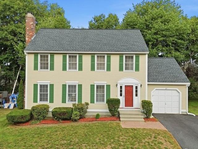 27 Stonegate Rd Unit 27, Chelmsford, MA 01824