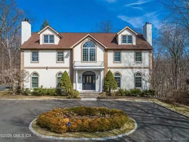 27 Stepping Stone Lane, Greenwich, CT 06830