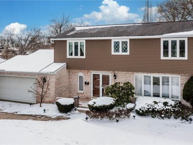 27 Summerview Rd, Buffalo, NY 14221