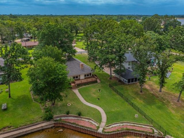 27 Sundown Trl, Star Harbor, TX 75148