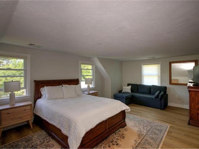 27 Sunset Drive