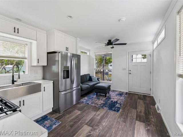 27 Sunset Lane