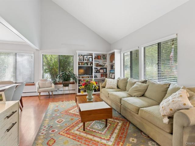 27 Sugarbush Lane