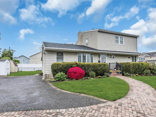 27 Surrey Lane