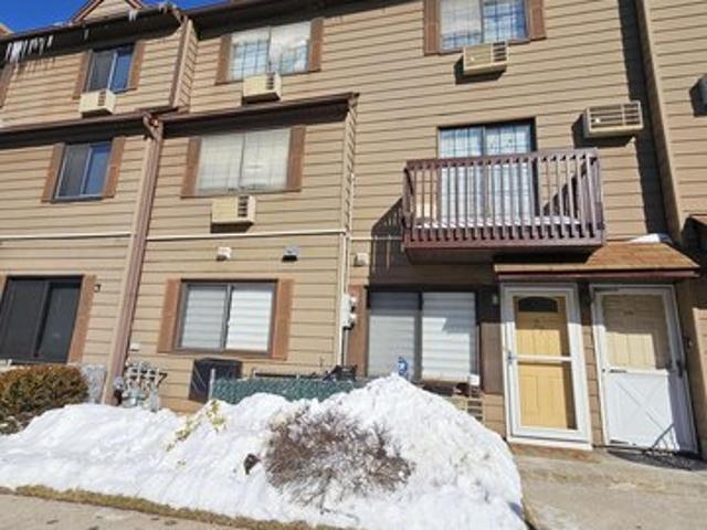 27A Daffodil Ln Unit 102, Staten Island, NY 10314