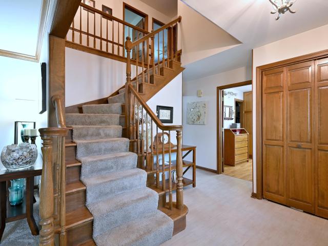27W168 Chartwell Drive