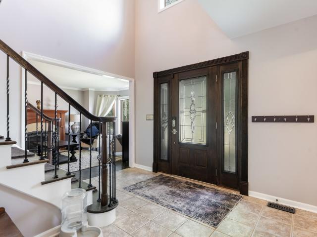 27W306 Victoria Lane