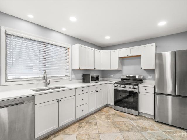 27W347 Washington Avenue