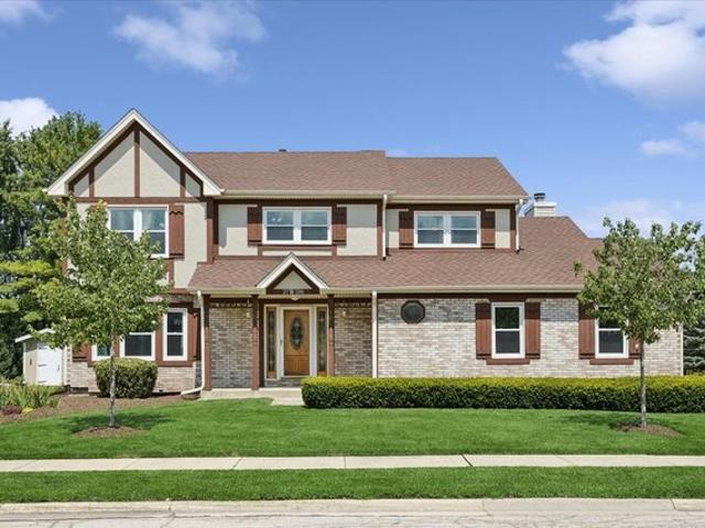 27W390 Waterford Dr, Winfield, IL 60190