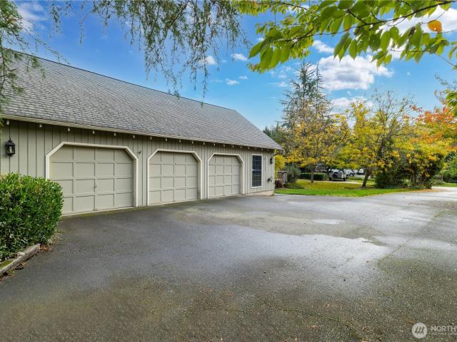 24040 th Pl SE, Kent, WA 98042 | MLS #2481 | Compass