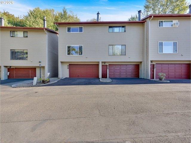 24046 NE Treehill Dr, Wood Village, OR 97060
