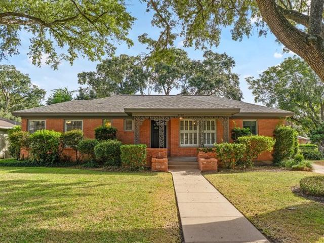 2404 Marguerite St, Bay City, TX 77414